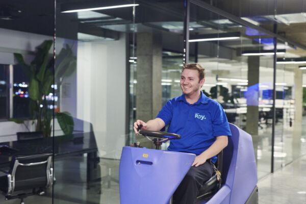 5 raisons de devenir préposé à l'entretien ménager commercial